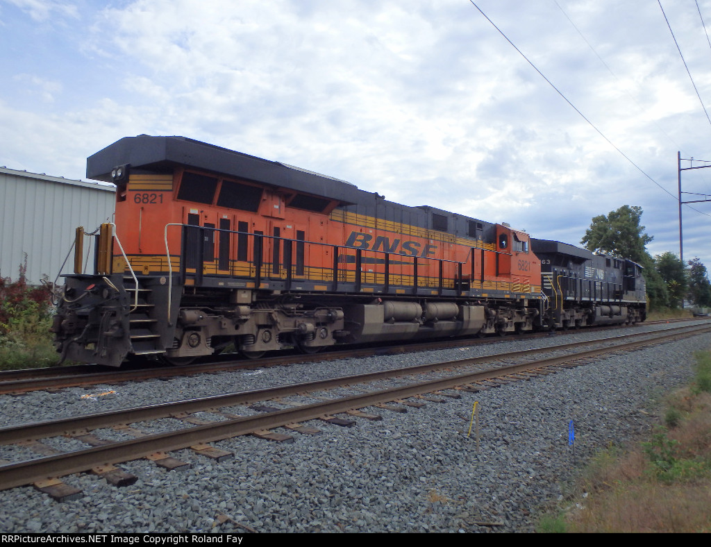 BNSF 6821